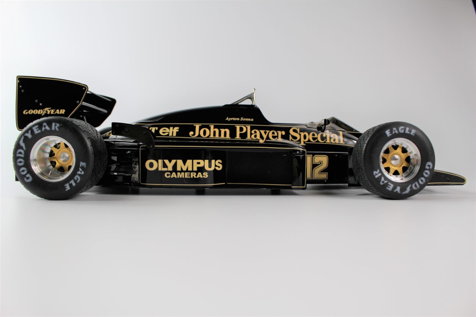 Gallery 【 Lotus 97T Portuguese GP NO12 A.Senna 】 | Car modeling guide